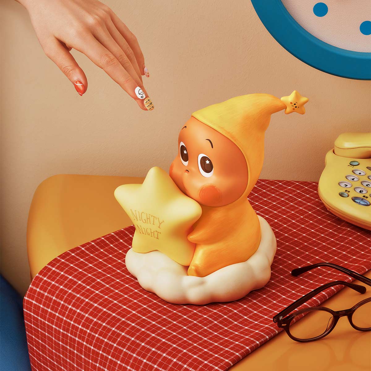 Twinkle Twinkle Goodnight Pat-Activated Lamp | POP MART Night Light ...